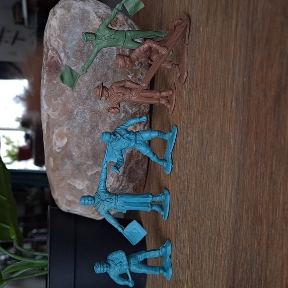 Vintage | Toys | Vintage Plastic Figures Boycub Scouts | Poshmark